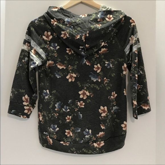 Beautees | Shirts & Tops | Beautees Never Stop Dreaming Floral Top ...